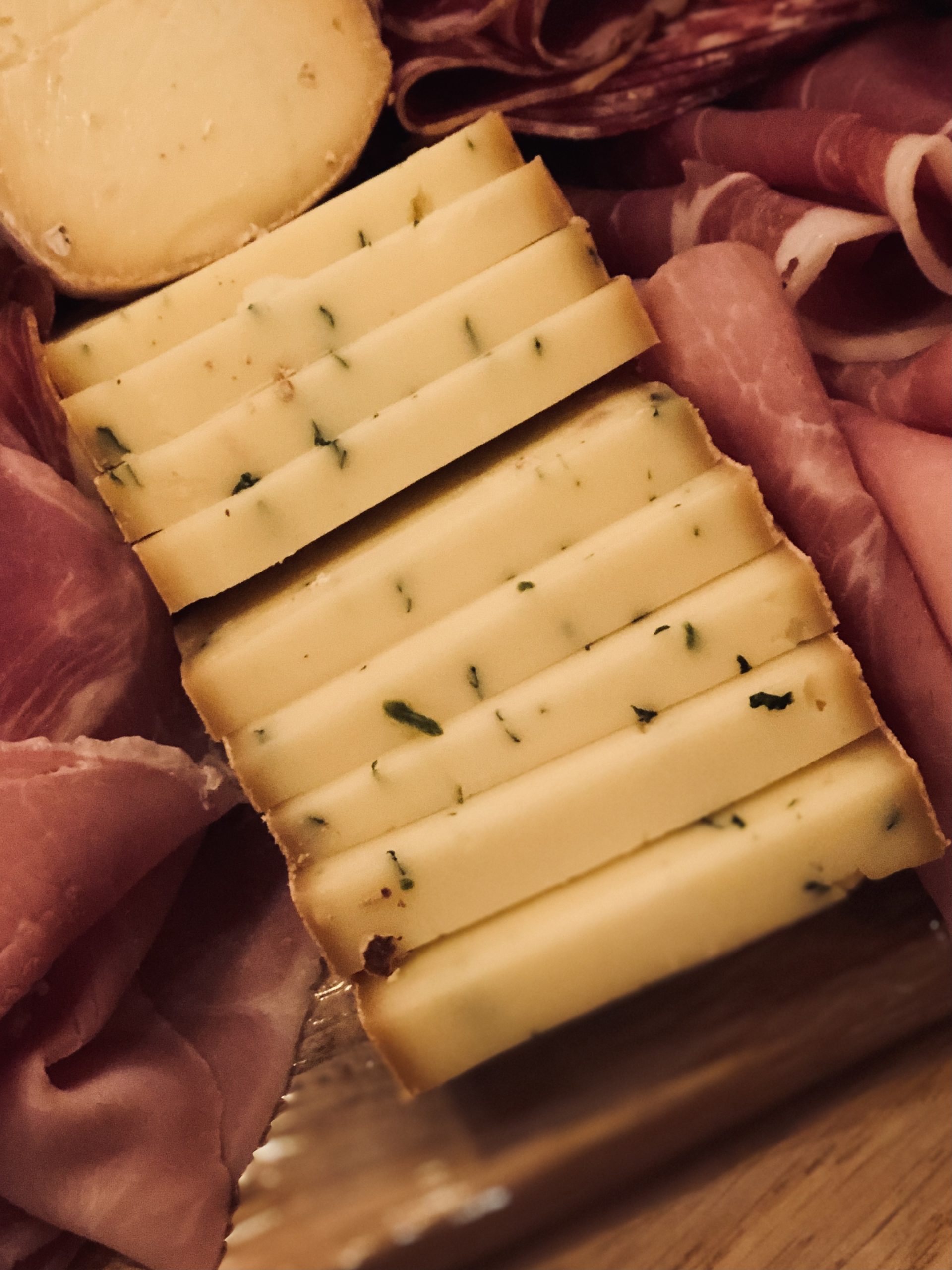 Forfait Raclette Ail des Ours･Fromage/Charcut.･Qté/Pers. – Les pousse ...